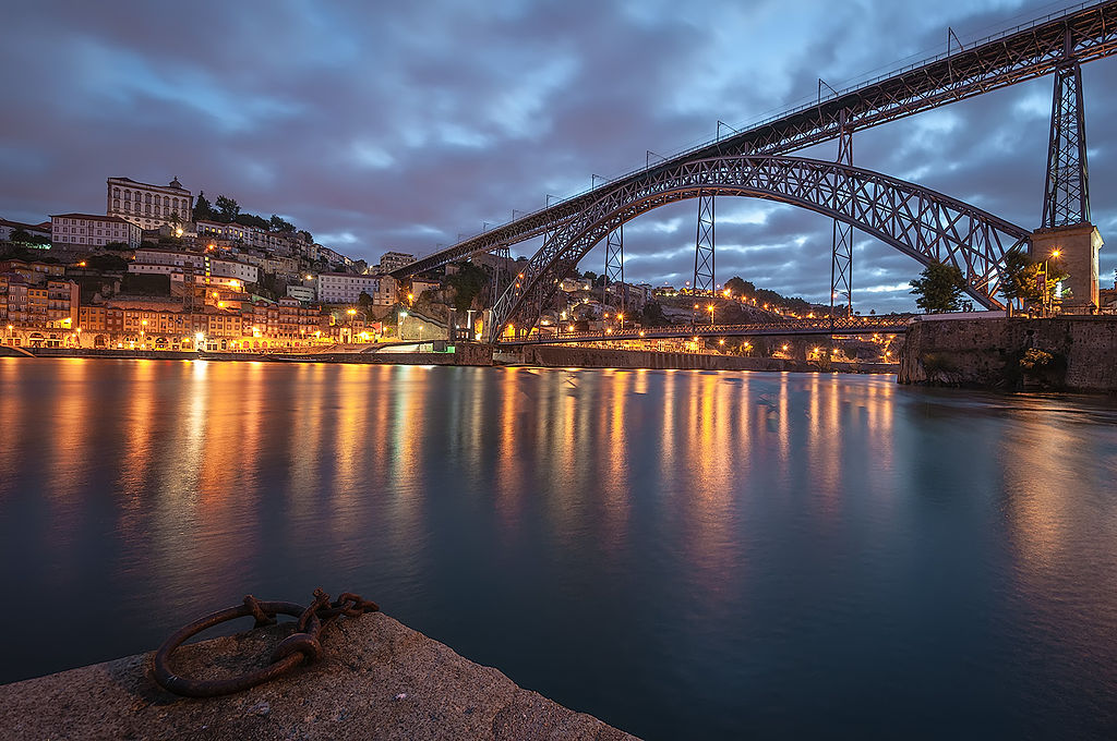 Luzes para os 20 anos da classificação do Centro Histórico do Porto